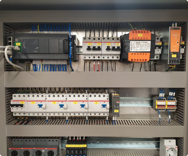 Fabricación de Cuadros de Control | SGR Automatización
